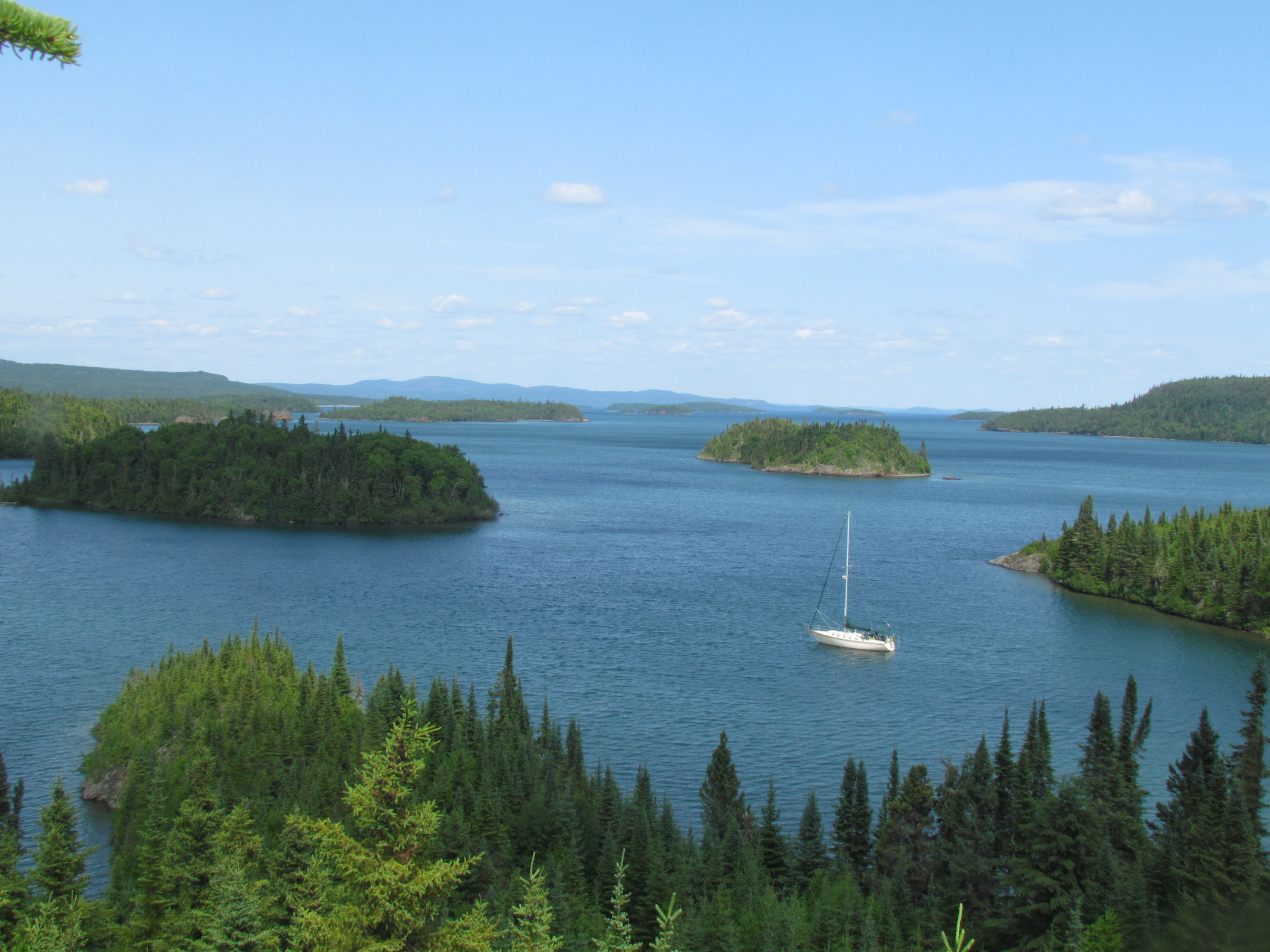 Awesome sights dot Lake Superior’s Canadian shoreline | The Great Lakes ...